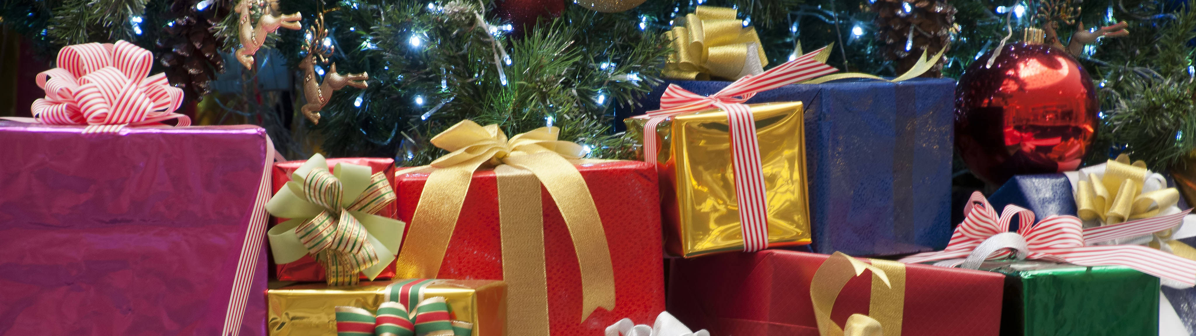 Christmas Gift Buying Guide | HOM Furniture